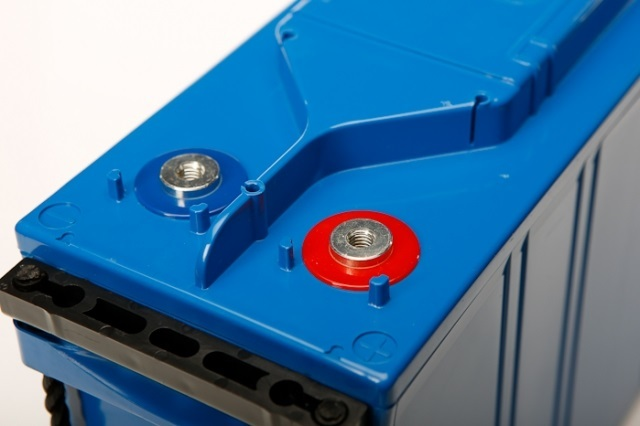 باتری فیام مدل 12FIT151 - فروشگاه تخصصی تجهیزات دیتاسنتر